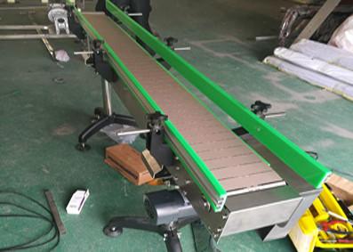 China Zzgenerate Cosmetic Industry Slat Chain Conveyor for Conveying en venta