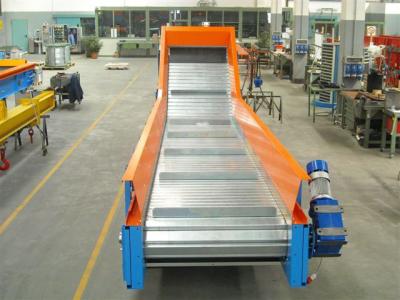 China Zzgenerate Cosmetic Industry Slat Chain Conveyor for Conveying en venta