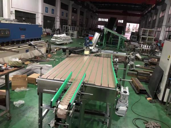 Quality Zzgenerate Slat Chain Conveyor System Accumulating Table for Cans/Bottles for sale
