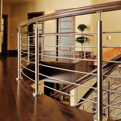Cina Rod Bar Steel Balcony Railings , Indoor Stair Rail For Apartment Deck Terrace in vendita