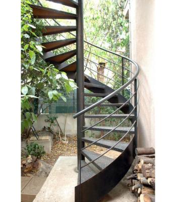 Cina Used Metal External Outdoor Spiral Staircases Solid Wood / Laminated Tempered Glass in vendita