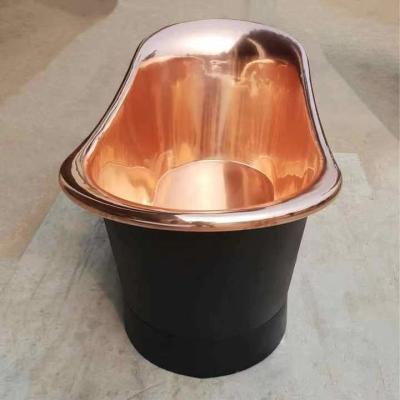 Cina Il bagno di rame fatto a mano della vasca indipendente di lusso macchia resistente in vendita