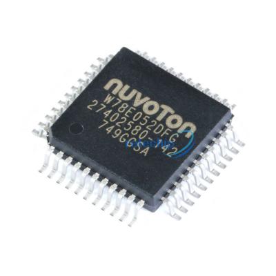 中国 W78E052DFG MCUのマイクロ制御回路単位8bit 8kb 256byte抜け目がない44qfp 40mhz 販売のため