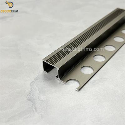 China De antislip van de het Metaalstap van de Doosvorm van de de Randbeschermer Versiering van Matt Bronze Stair Nosing Tile Te koop