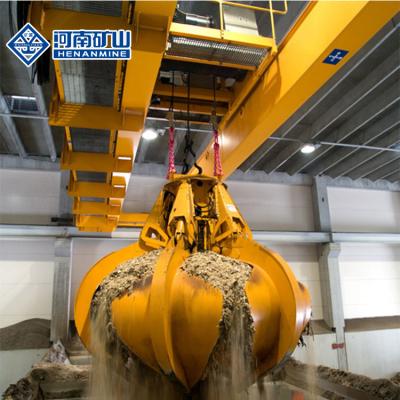 Cina portata 10Ton di 20m gru mobile del ponte sopraelevato di Qz di 20 tonnellate con la gru di gru a benna dello spreco della gru a benna in vendita