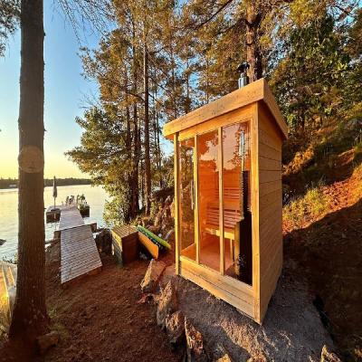 China Wooden Far Infrared Sauna for 2-4 Person with Panoramic Tempered Glass Door & Temperature Adjustable for sale