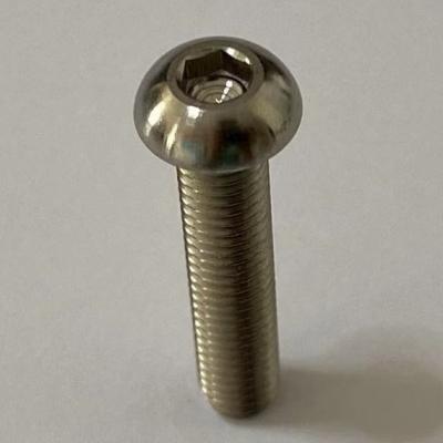 China Iso7380 de Bouten van de het Titaniumlegering van de Contactdoosknoop met Hexuitdraai/Torx-Hoofd Te koop