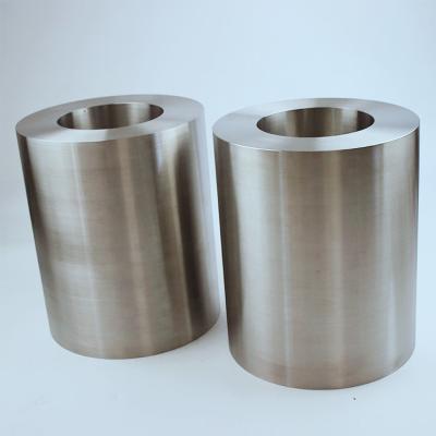 Cina Tubo di titanio a 2,5 pollici senza cuciture di titanio di segmento di tubo di ASTM B337 Gr2 500-12000mm in vendita