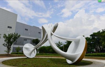 Cina Grande scultura all'aperto della decorazione quadrata, scultura astratta dell'acciaio inossidabile in vendita