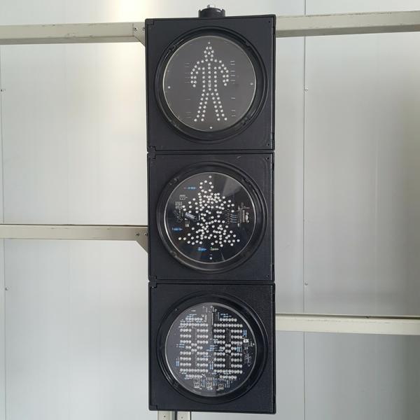 Quality Dynamic 200MM 3-Aspect Flip Door RG Pedestrian With Countdown Timer Road Traffic for sale