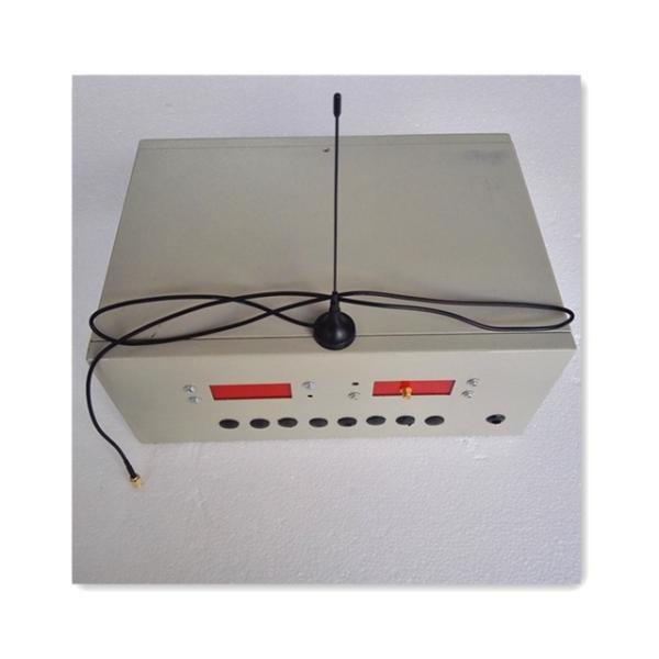 Quality Cold Rolled Multiphase Solar Powered Iron Traffic Lights Light Controller for sale