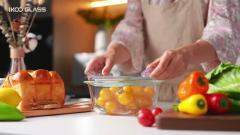 glass food storage container with vacuum lid