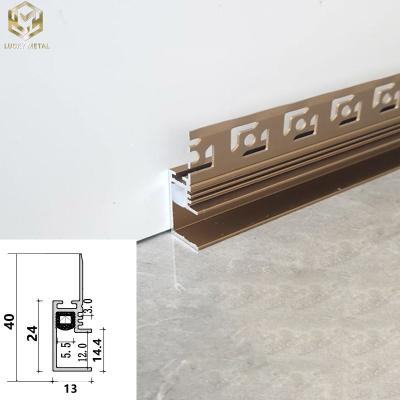 Cina Anodizzante LED Aluminium Skirting Profile Board 50mm Personalizzato in vendita