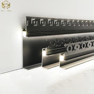 Cina Anodizzante LED Aluminium Skirting Profile Board 50mm Personalizzato in vendita
