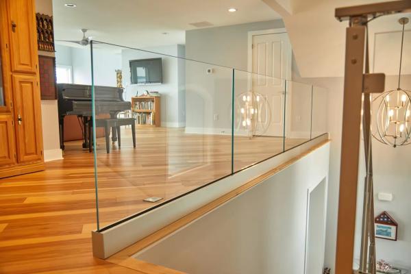 Quality Channel Aluminum Glass Fence Balustrade Residential Fencing 16mm for sale