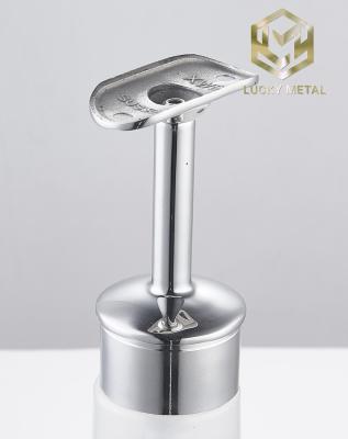 Cina Fittings di connessione per giunzioni di tubi in acciaio inossidabile di grado 304 per accessori di corrimano di balustrade esterne in vendita