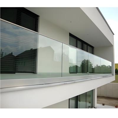 Cina 1.5m di altezza pannelli di recinzione in alluminio senza telaio per terrazza o tetto in vendita