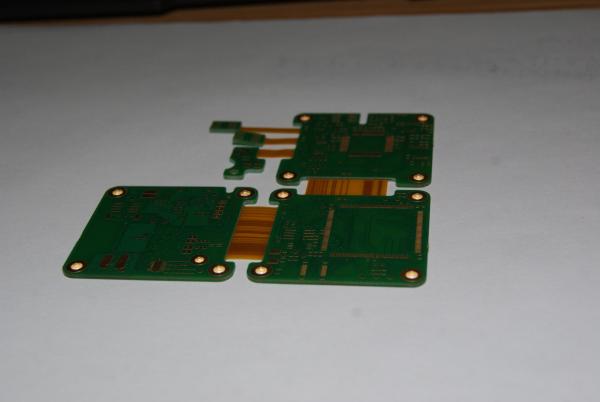 Polyimide FR4 Density 28-Layer Rigid Flex Circuit Board With SMD Components from China Factory