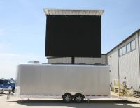 China Mobile LED Advertising Trailer 16mm Pitch 6500nits High Brightness with Lifting System for sale