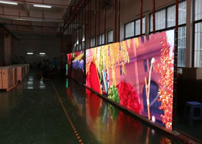 Cina Il livello l'azionamento dell'interno di ricerca dell'affitto 1/16 della fase dell'esposizione di LED dell'affitto di velocità di rinfrescamento P3.91 in vendita