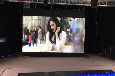 中国 Indoor Rental  LED Display Aluminum Die Casting Lightweight LED Panel 販売のため