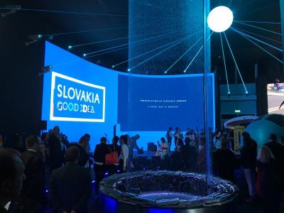 Cina Manifestazione di evento dell'affitto di P3.91mm grande di LED dell'esposizione di colore pieno della parte anteriore parete ultra esile dell'interno di servizio della video creativa per la fase in vendita