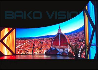 Cina Definizione di pubblicità dell'interno P4mm dell'esposizione di LED del tabellone per le affissioni flessibile della curva alta in vendita