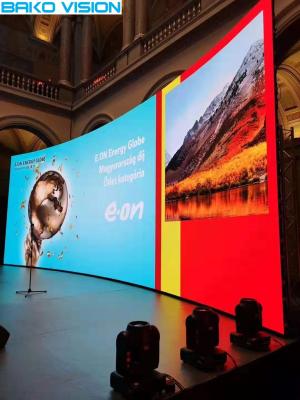 Cina Il livello locativo curvo della video esposizione P3.91 della fase LED la velocità di rinfrescamento per la mostra della prestazione in vendita