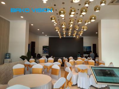 Cina 1200 esposizione di LED locativa dell'interno dei pidocchi SMD2121 P3.91 per il concerto in vendita