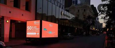 Cina 5500 rimorchio mobile di pubblicità LED dei pidocchi P5 36W/M2 SMD2727 in vendita
