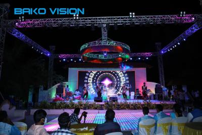 Cina esposizione di LED locativa della fase di 65536pixels/m2 P3.91 per il concerto in vendita