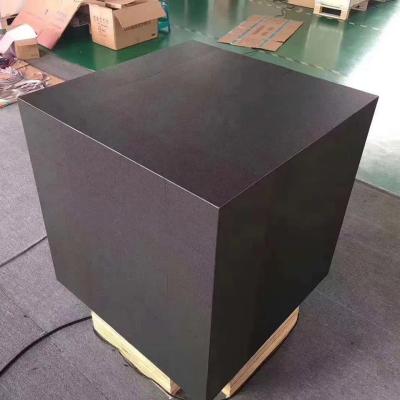 Cina P2.5 la pubblicità all'aperto dello schermo del cubo LED visualizza il segno commovente del modulo impermeabile del LED in vendita