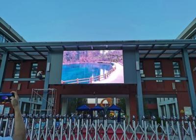 China Openluchtperminant installeert LEIDENE Videomuur Adverterend het LEIDENE Waterdichte Vertoningsscherm IP65 Te koop
