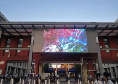 China Openluchtperminant installeert LEIDENE Videomuur Adverterend het LEIDENE Waterdichte Vertoningsscherm IP65 Te koop