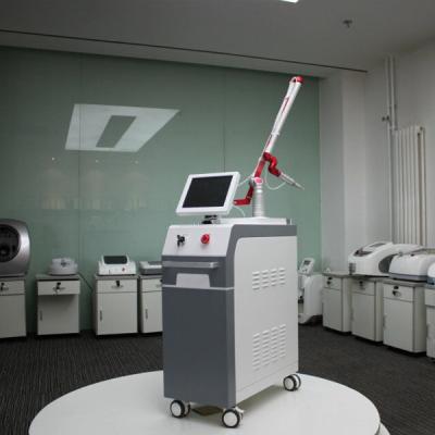 China 2016 factory hot sale portable Q Switched Nd Yag laser tattoo removal/hair removal machine for sale