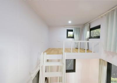 중국 현대 디자인 전공형 모듈형 홈 키트 2개의 침실과 함께 바퀴에 있는 작은 집 판매용