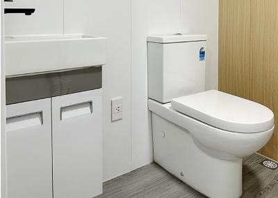 China Flexibel modulair huis Prefabricate huizen met lichte staalstructuur Kleine huis op wielen Te koop