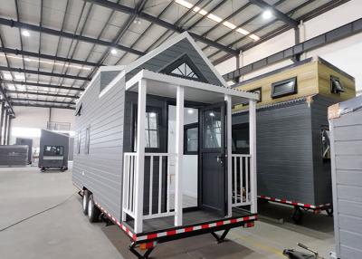 China モジュール式 プリファブリケート 軽量 鉄筋 構造 Airbnb用のトレーラー付き 車輪付き小屋 for sale