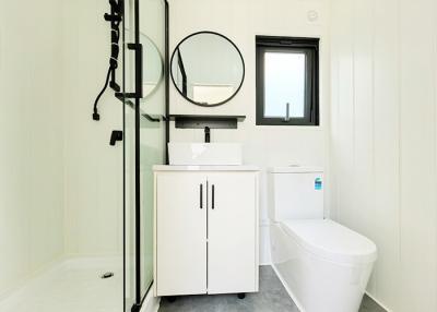 China Prefab Trailer House 2350*8000mm Steel Frame Mobile Tiny House On Wheels for sale