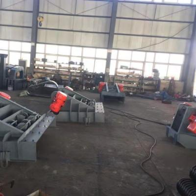 China High Frequency 1.5kw Vibrating Mining Screens Shaking Separator Sieve for sale