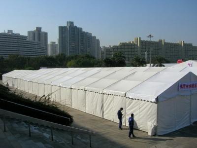 Chine Nettoyage d'individu extérieur permanent de tente de stockage de cadre d'aluminium de 30 x de 50m pour l'usine à vendre