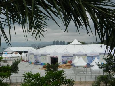 Cina Tenda romantica di lusso bianca all'aperto di nozze della tenda foranea con i doppi panni opachi del PVC in vendita