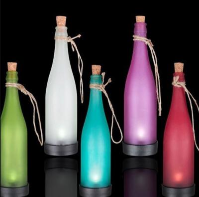China Solar Powered LED Bottle Lamp Hanging Plastic Wine Bottle Landscape Lights for sale
