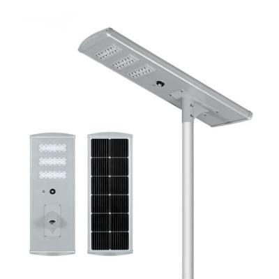 Cina 60w 90w 120w 150w IP67 ha integrato l'iluminazione pubblica solare all'aperto del LED in vendita