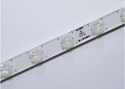 中国 220V 130lm SMD3030 130LM/W LEDの端ライト ストリップ 販売のため