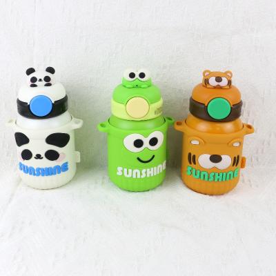 Cina BPA Free 306 Acciaio inossidabile 550ml Termos aspirapolvere Bambini Bambini Flascia di paglia Cartoon Animal Case porta silicone in vendita