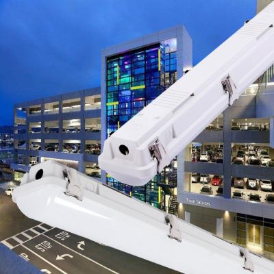 Cina 120V-277V / 120V-347V IP66 IK10 LED Vapor Tight Fixture per uso commerciale e industriale in vendita