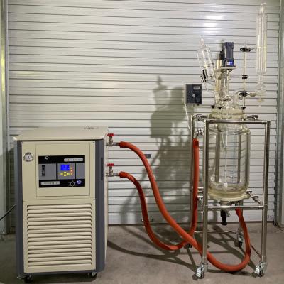 China Chemical Professional Lab Double Layer Glass Reactor 100 Liter High Quality Reactor Double Walled Glass Reactor for sale
