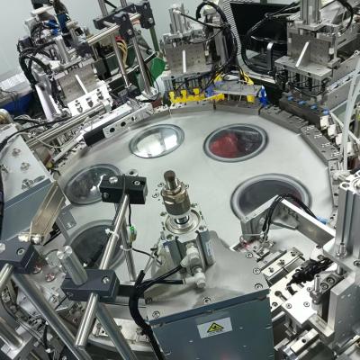 中国 ローータリー医療用製品組立機械 ヨードーフールキャップ 自動組立機械 販売のため