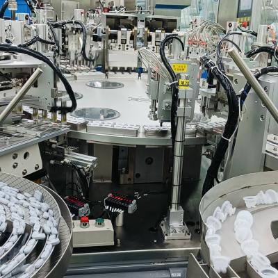 Китай Нержавеющая сталь Euro Cap Assembly Machine для пластиковых IV инфузионных пакетов и бутылок с полированной поверхностью продается